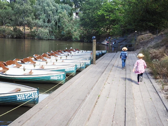 Fairfield Park Boathouse Boating - Melbourne - Review - Busy City Kids
