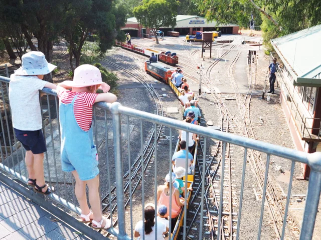 Diamond Valley Railway - Eltham - Melbourne - Review - Busy City Kids