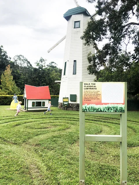 Bellingham Maze - Tanawha - Sunshine Coast - Review - Busy City Guide