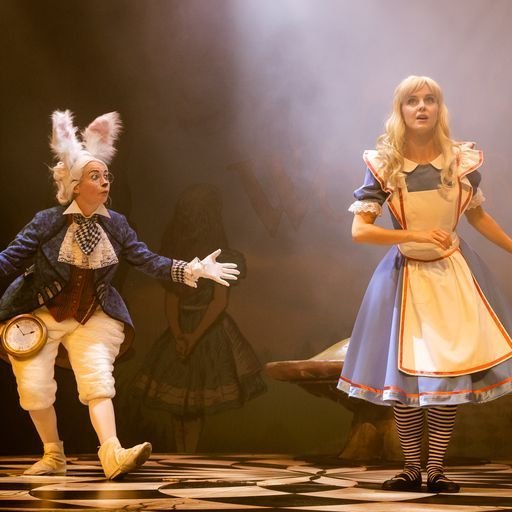Alice in Wonderland at Sydney Coliseum Theatre - Busy City Kids