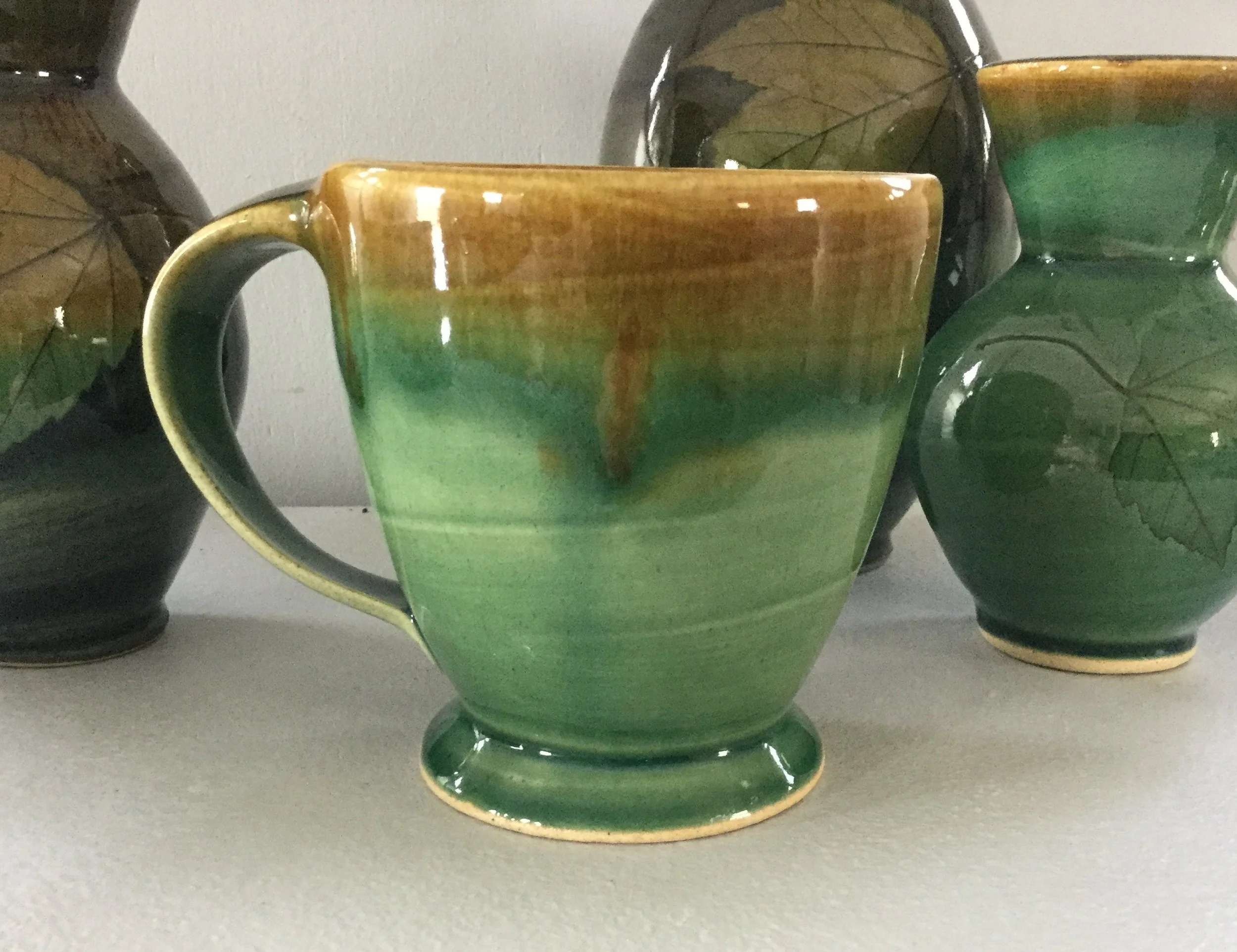 Green Willow Mug — Grenadier Pottery