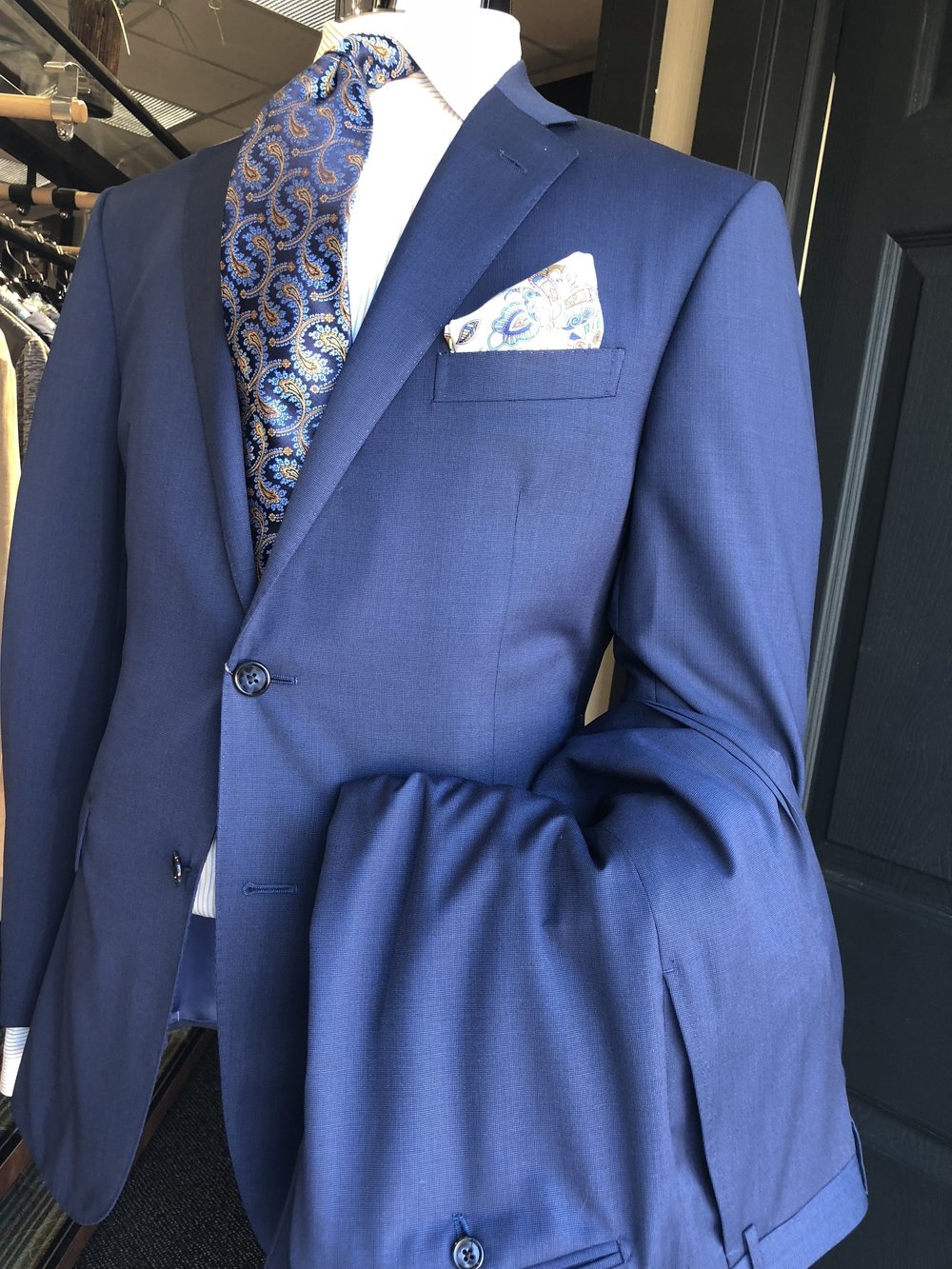 The Best Mens Suit Outfits For This Fall — Hellman's