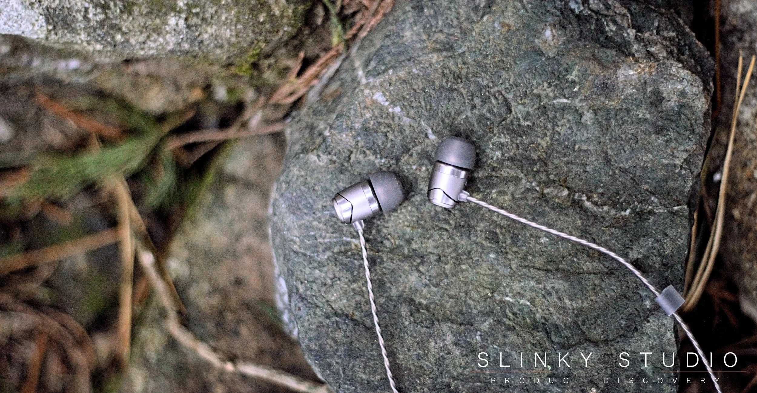 SoundMAGIC E11 Earphones Review: A new benchmark for quality & finish ...