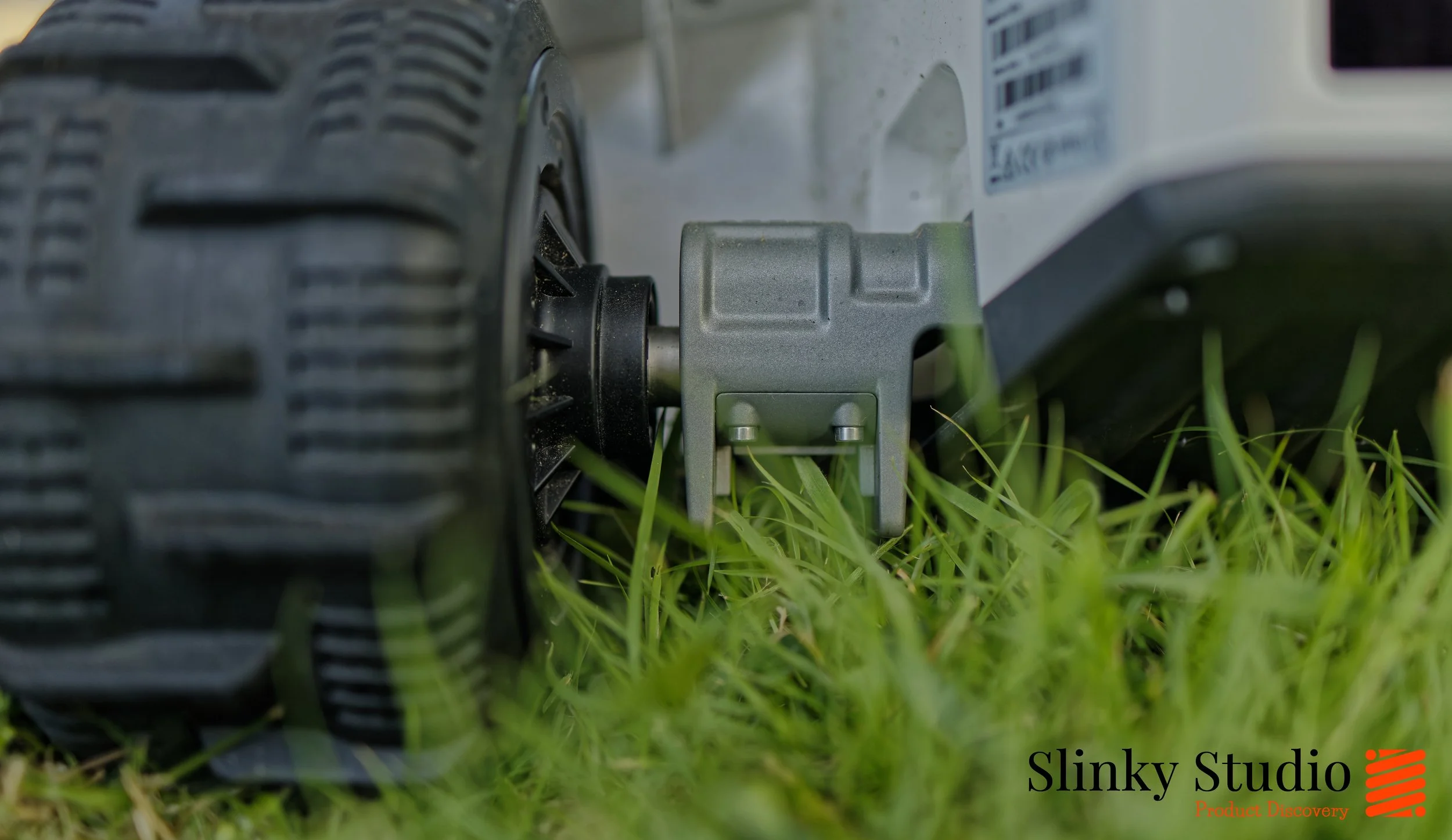 Mammotion LUBA 2 Robot Lawnmower Review: Cutting Edge - Slinky Studio