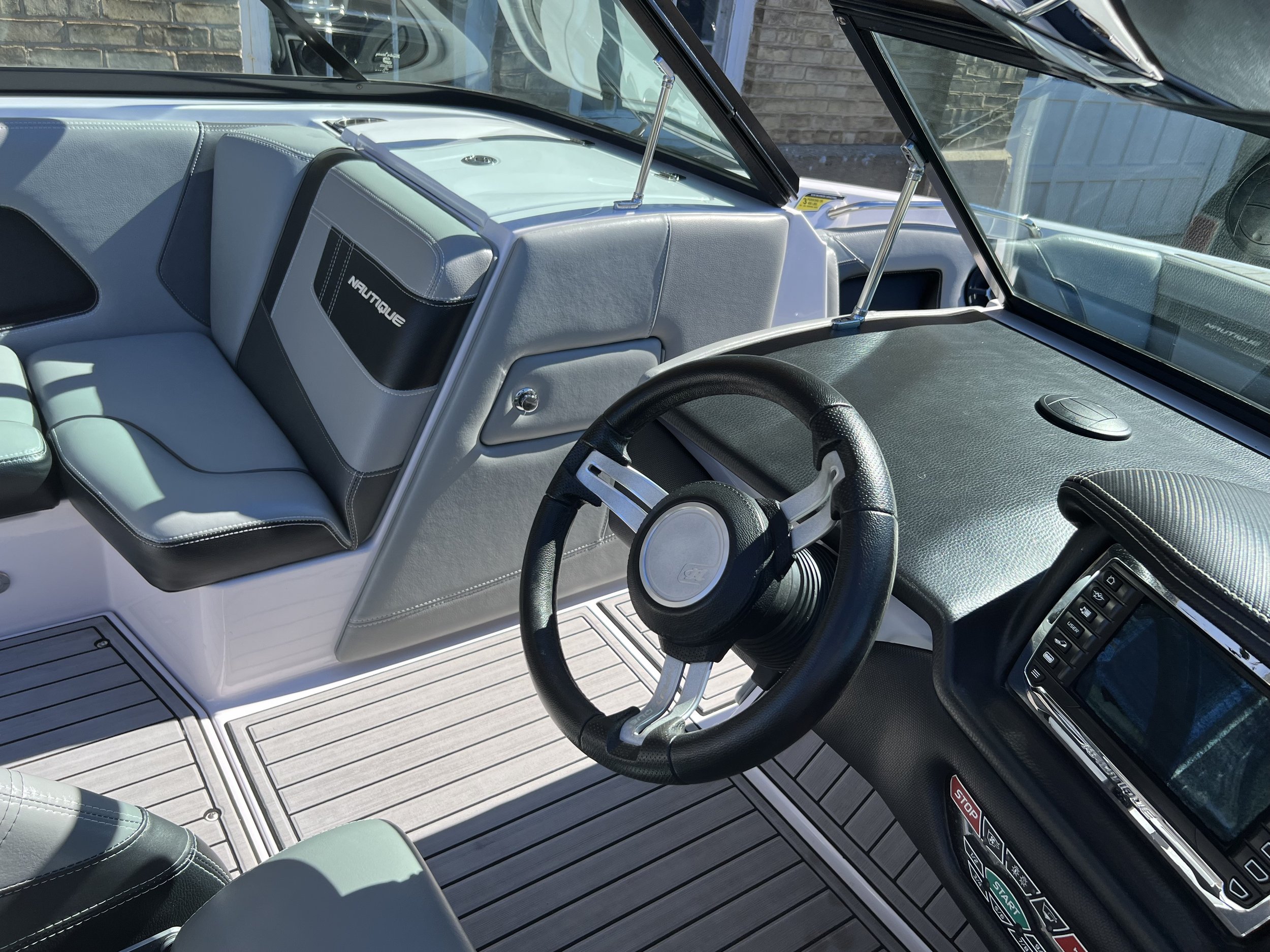 2014 Nautique 210 Wake Surf SURF SYSTEM! Low Hours and trailer — Sun ...