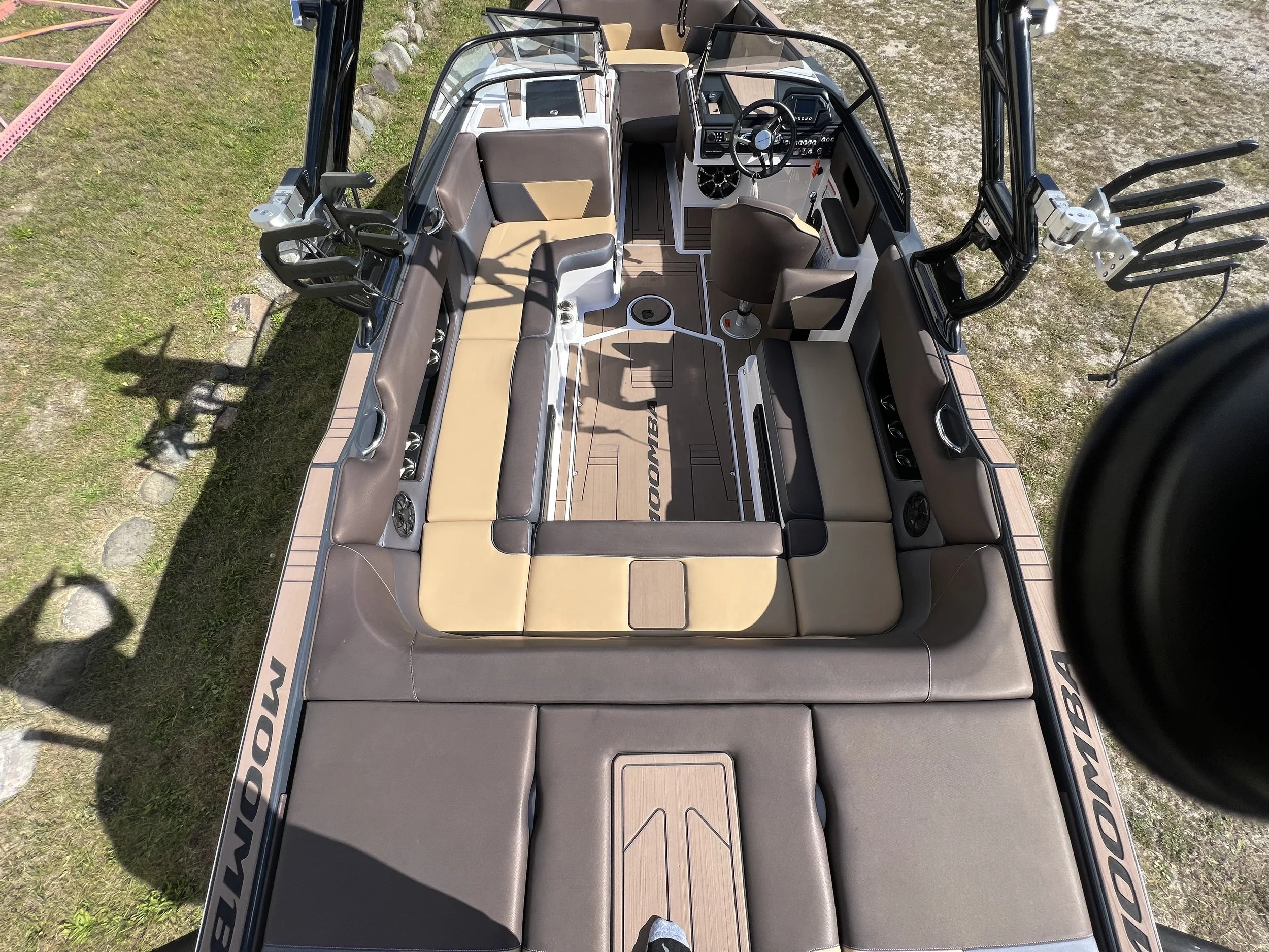 2020 Moomba Max 24' W/ 400hp Raptor Motor, MONSTER POWER — Sun Sport Marine