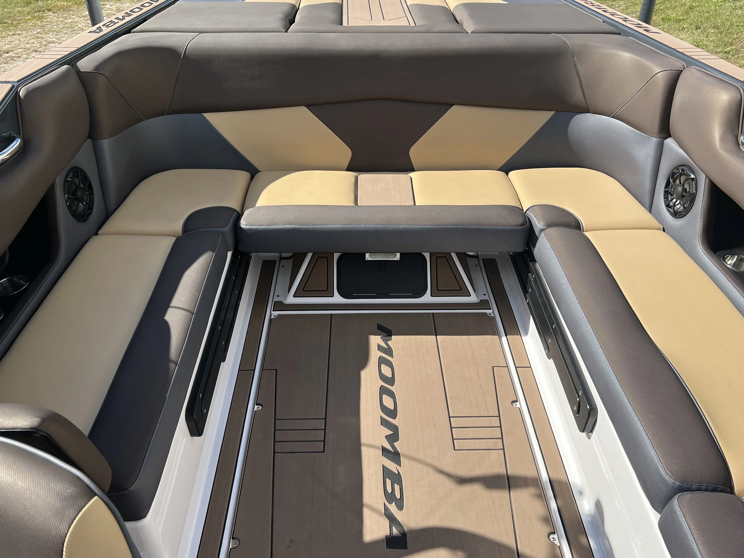 2020 Moomba Max 24' W/ 400hp Raptor Motor, MONSTER POWER — Sun Sport ...