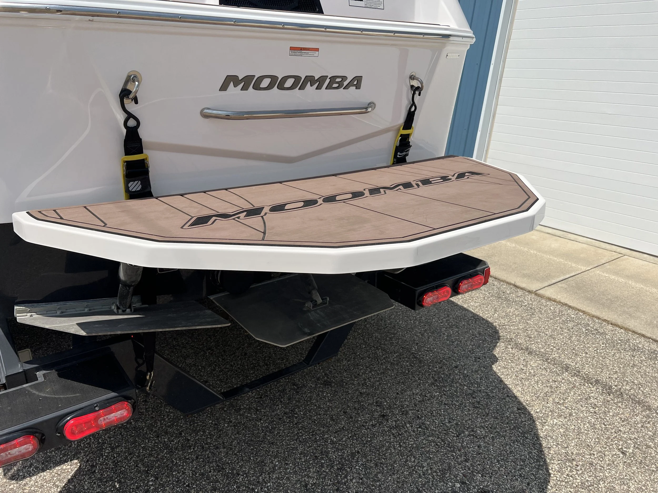 SOLD 2020 Moomba Max 24' W/ 400HP Raptor Motor 181 Hours — Sun Sport ...