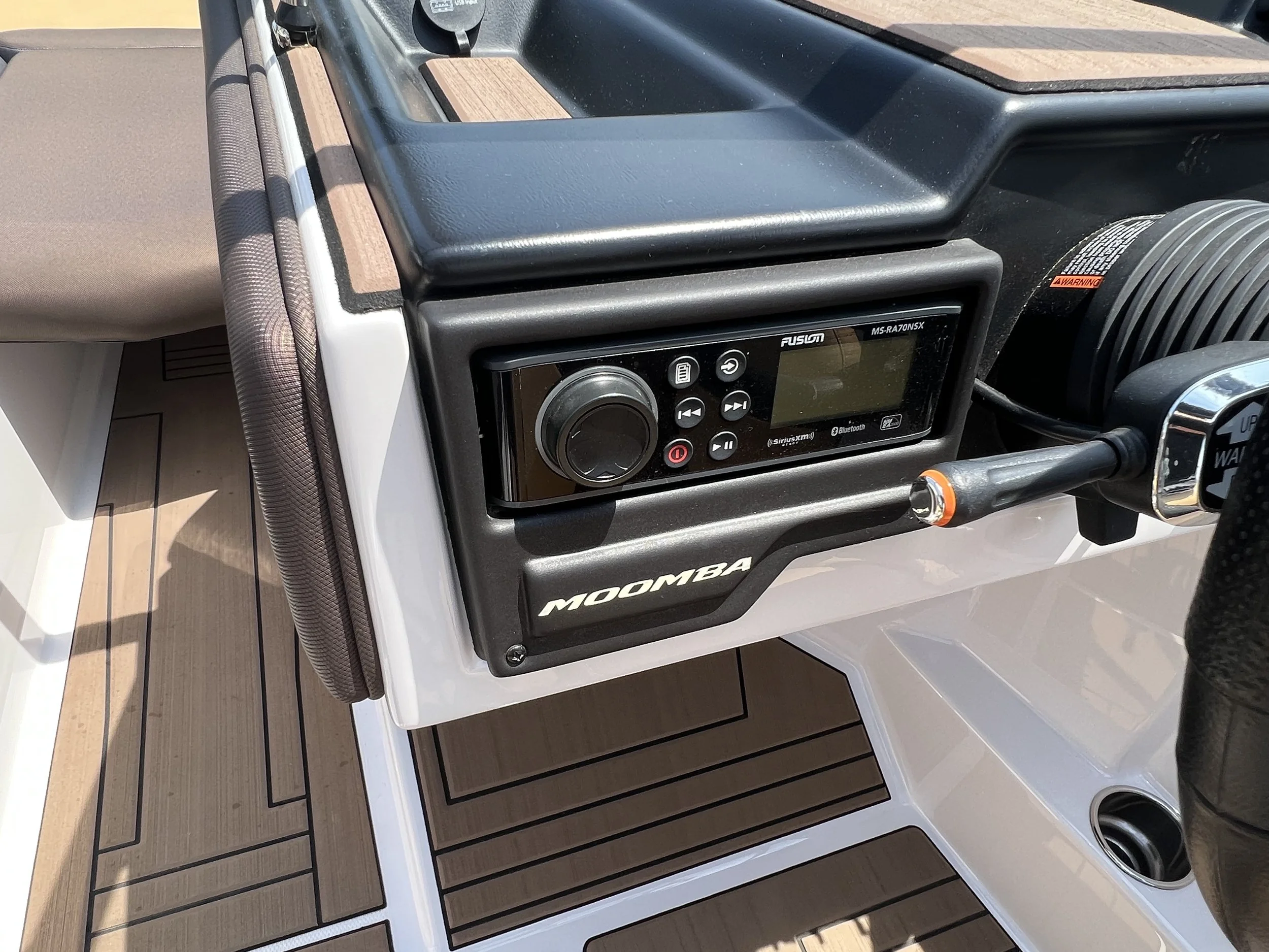 SOLD 2020 Moomba Max 24' W/ 400HP Raptor Motor 181 Hours — Sun Sport ...