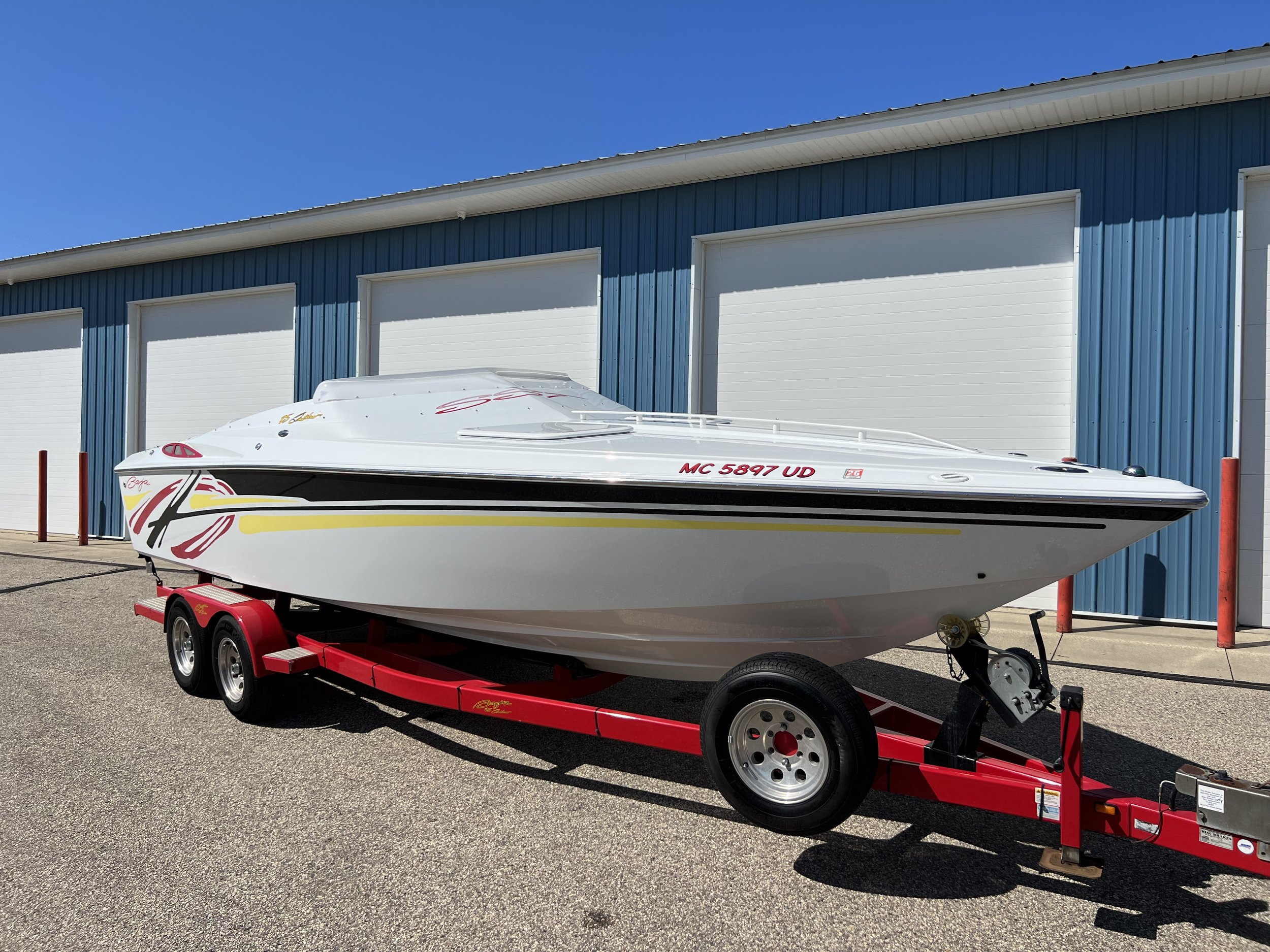 SOLD 2005 Baja 25' OUTLAW w/ 496 MAG HO & Tandem Trailer. — Sun Sport ...