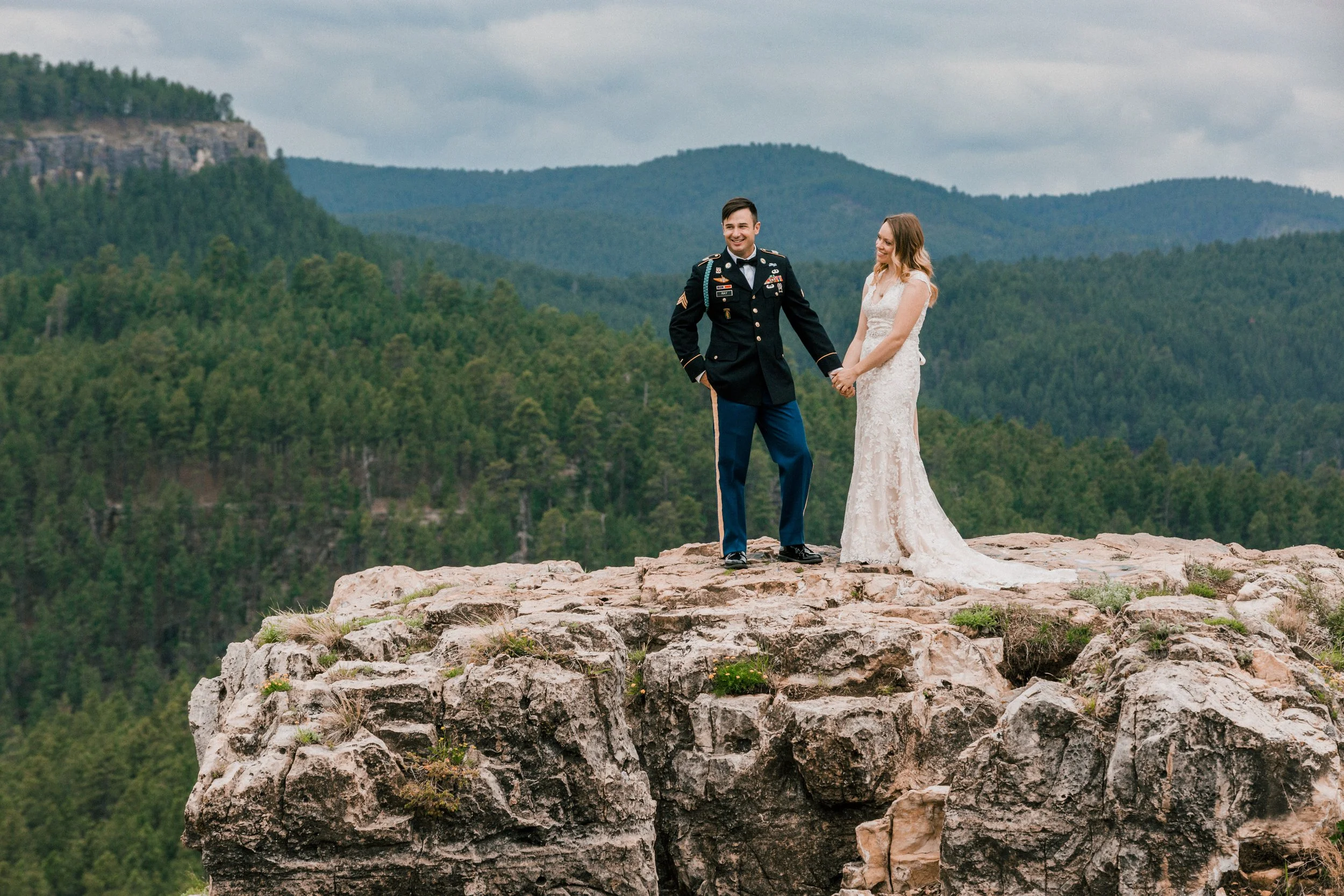 Maysa Oakly South Dakota Wedding Photographer