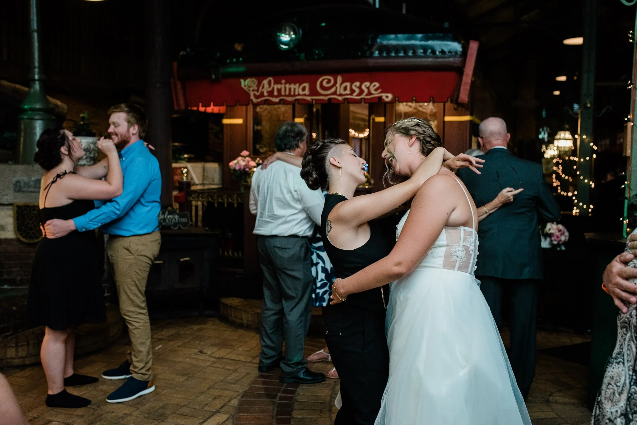 DiSalvo's Wedding, Latrobe PA, Hannah and Saralynn — Mariah Fisher Photography