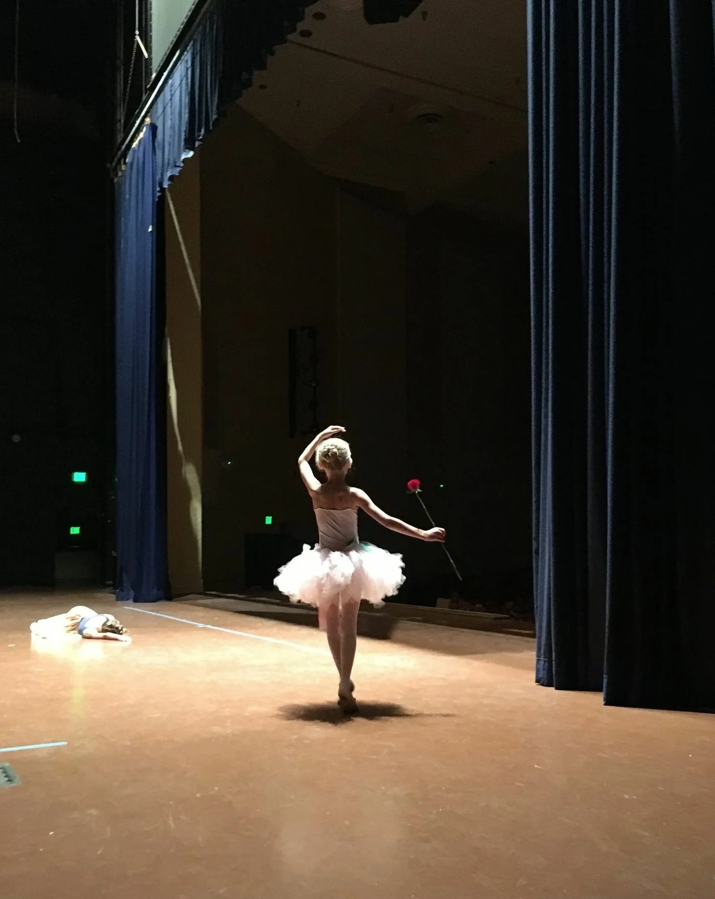 Contact — Twinkle Toes