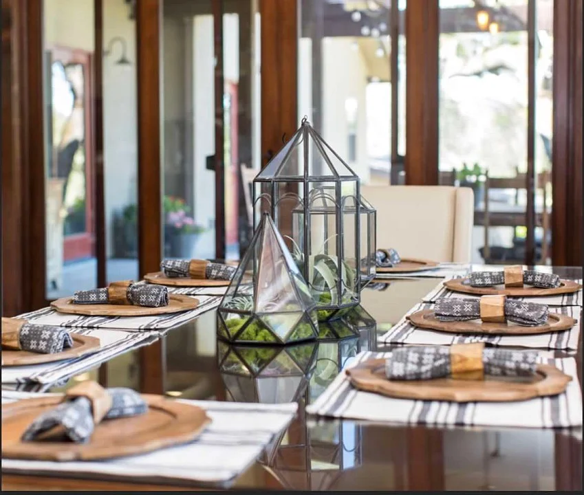 california chic-Staging-InteriorDesign-Sacramento-Placer County