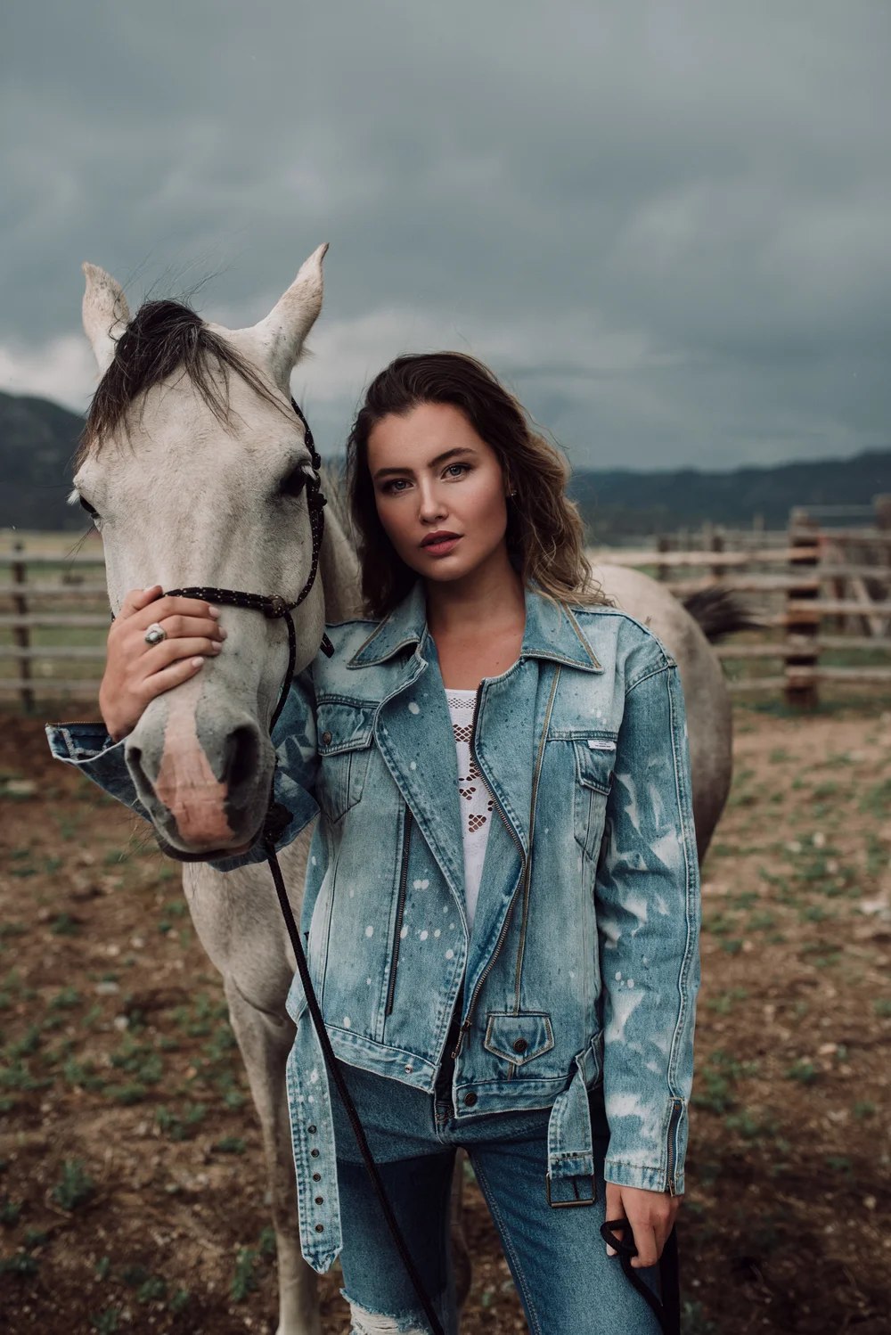 A Mountain Girl — folk
