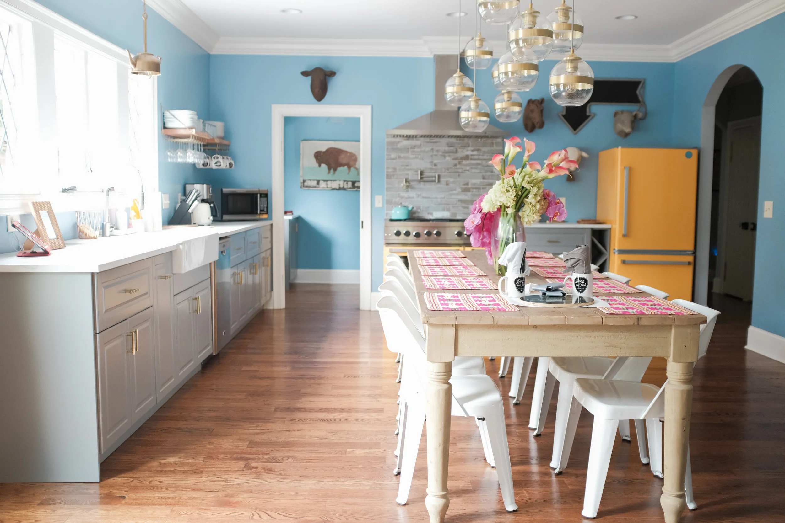 A Visit to Pot n Kettle Cottages || Leipers Fork, TN — folk