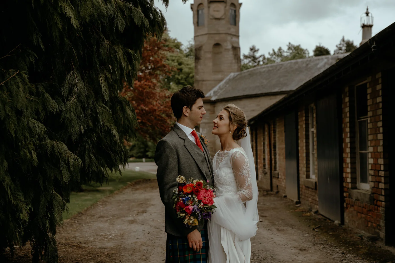 Colourful Wild Flower Wedding at Errol Park Perthshire — Sustainable ...