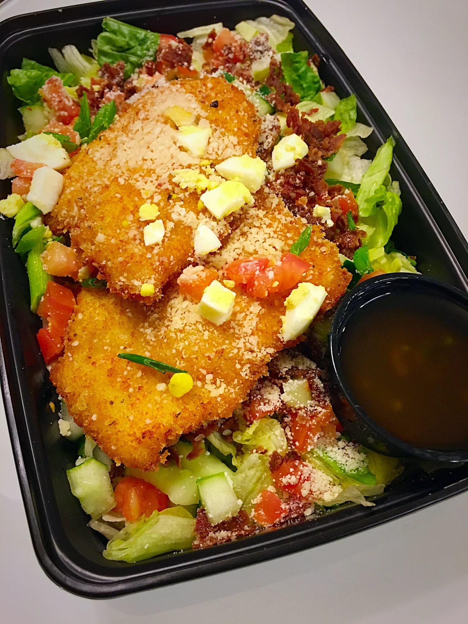 Eating Healthy While Dining Out | Ashly Locklin