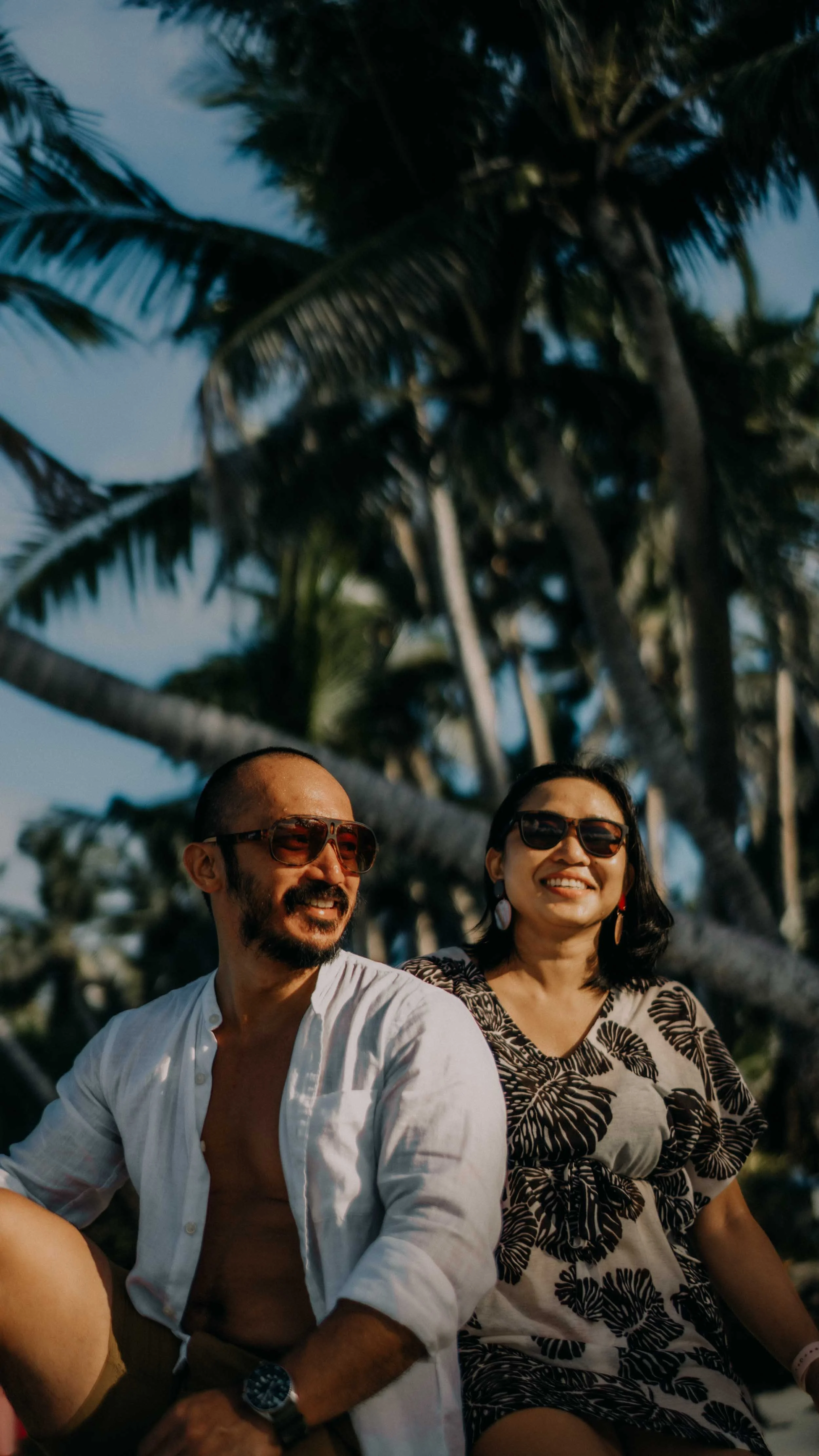 boracay couple shoot — white beach station 1 — redsheep