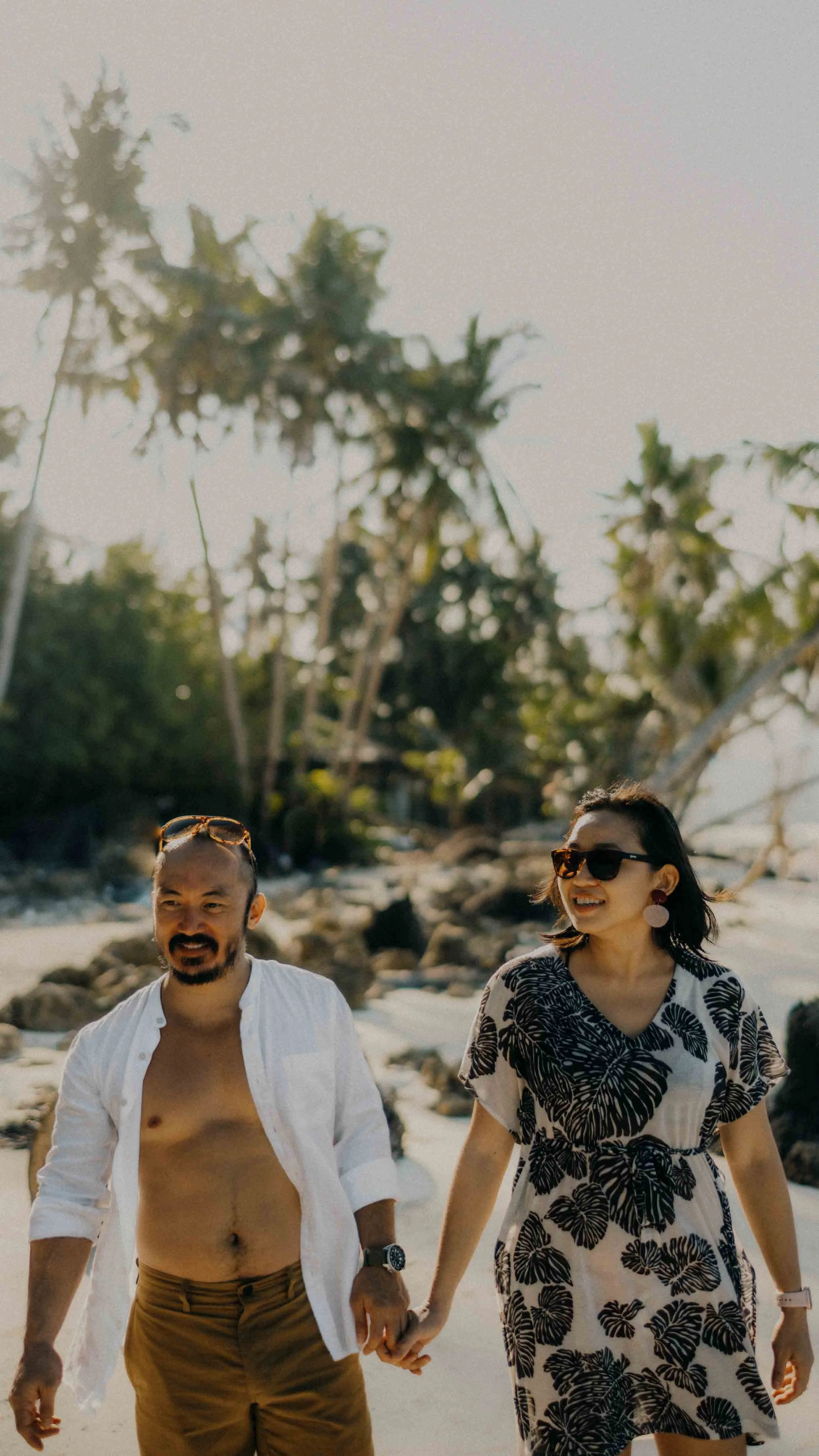 boracay couple shoot — white beach station 1 — redsheep