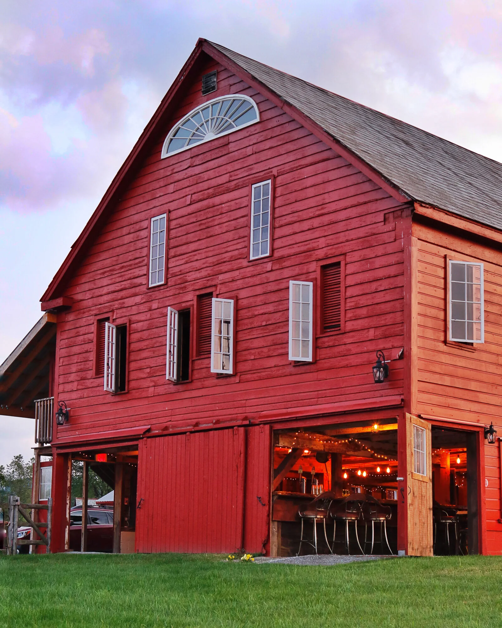 Weddding Barn at Lakotas Farm