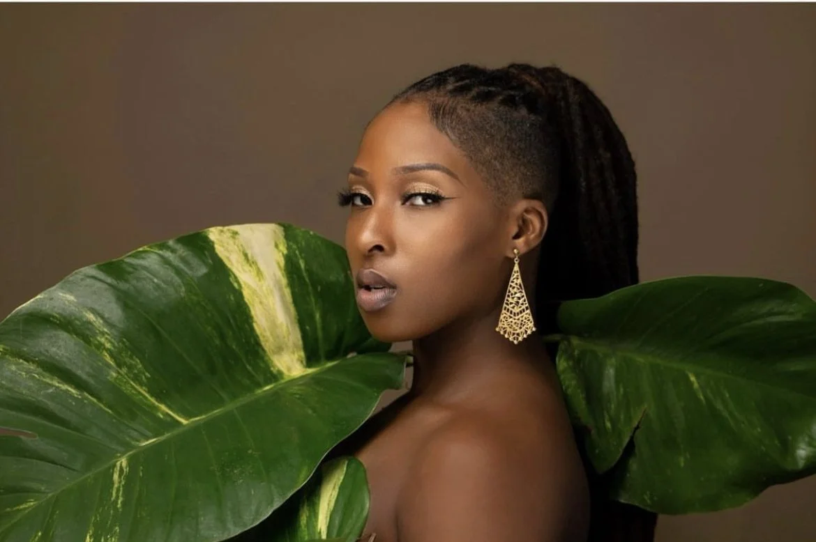 The Real Bobbi Rae Bobbi-Rae