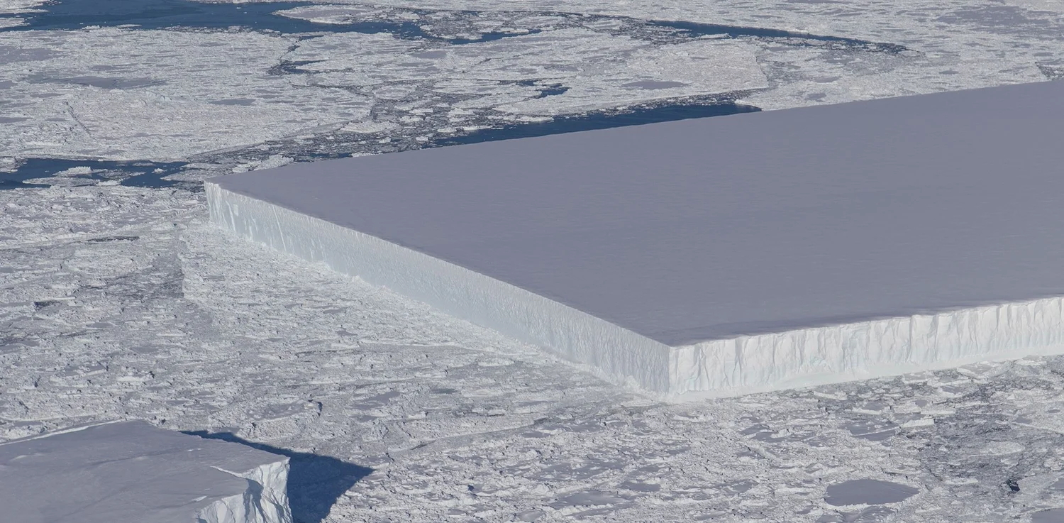 How a near-perfect rectangular iceberg formed