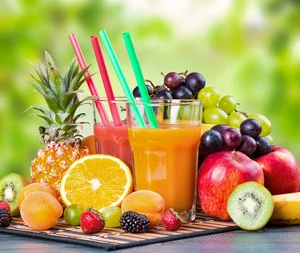 Pure fruit juice: healthy, or not?