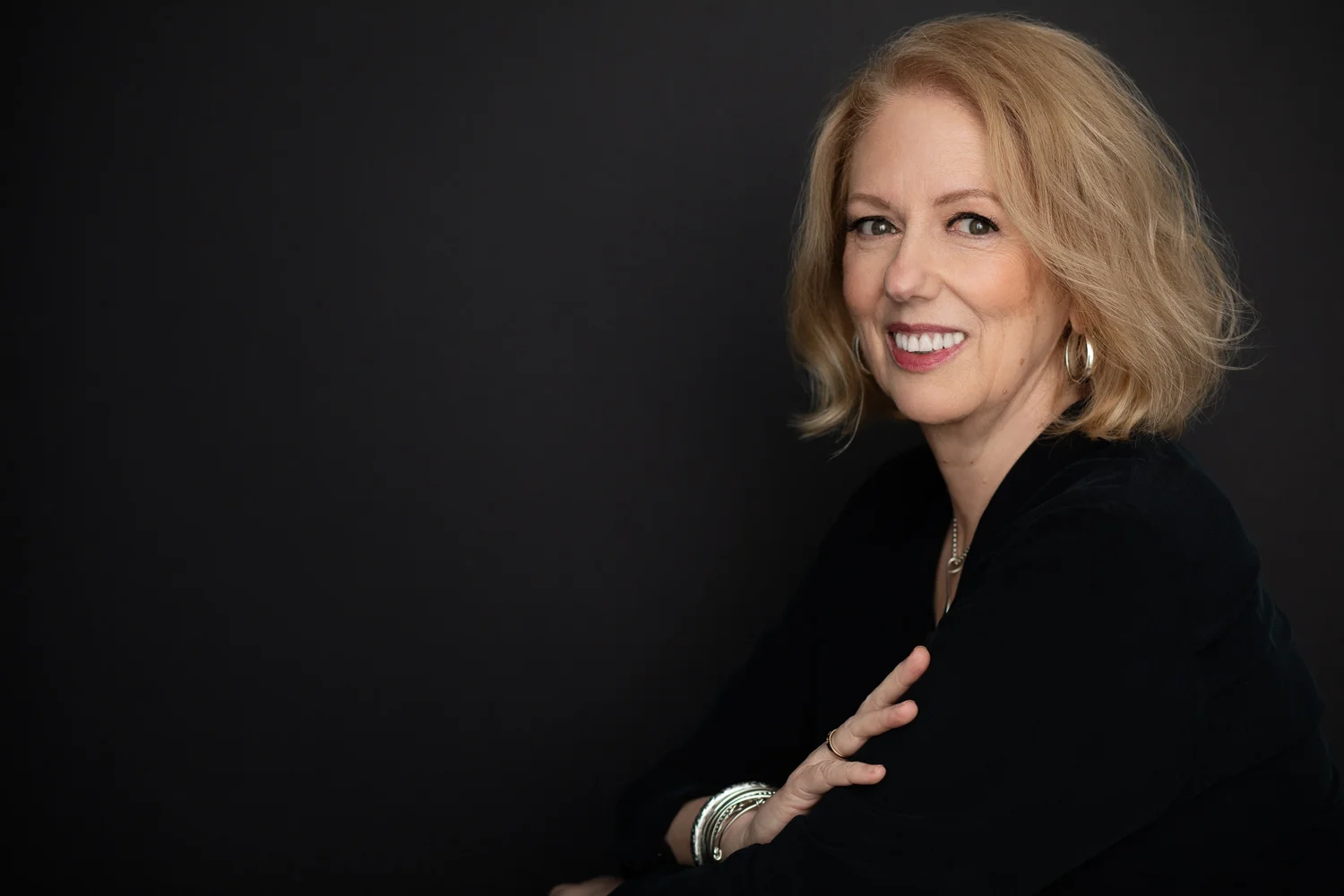 About the Author — Susan Holloway Scott, Bestselling Historical Fiction ...