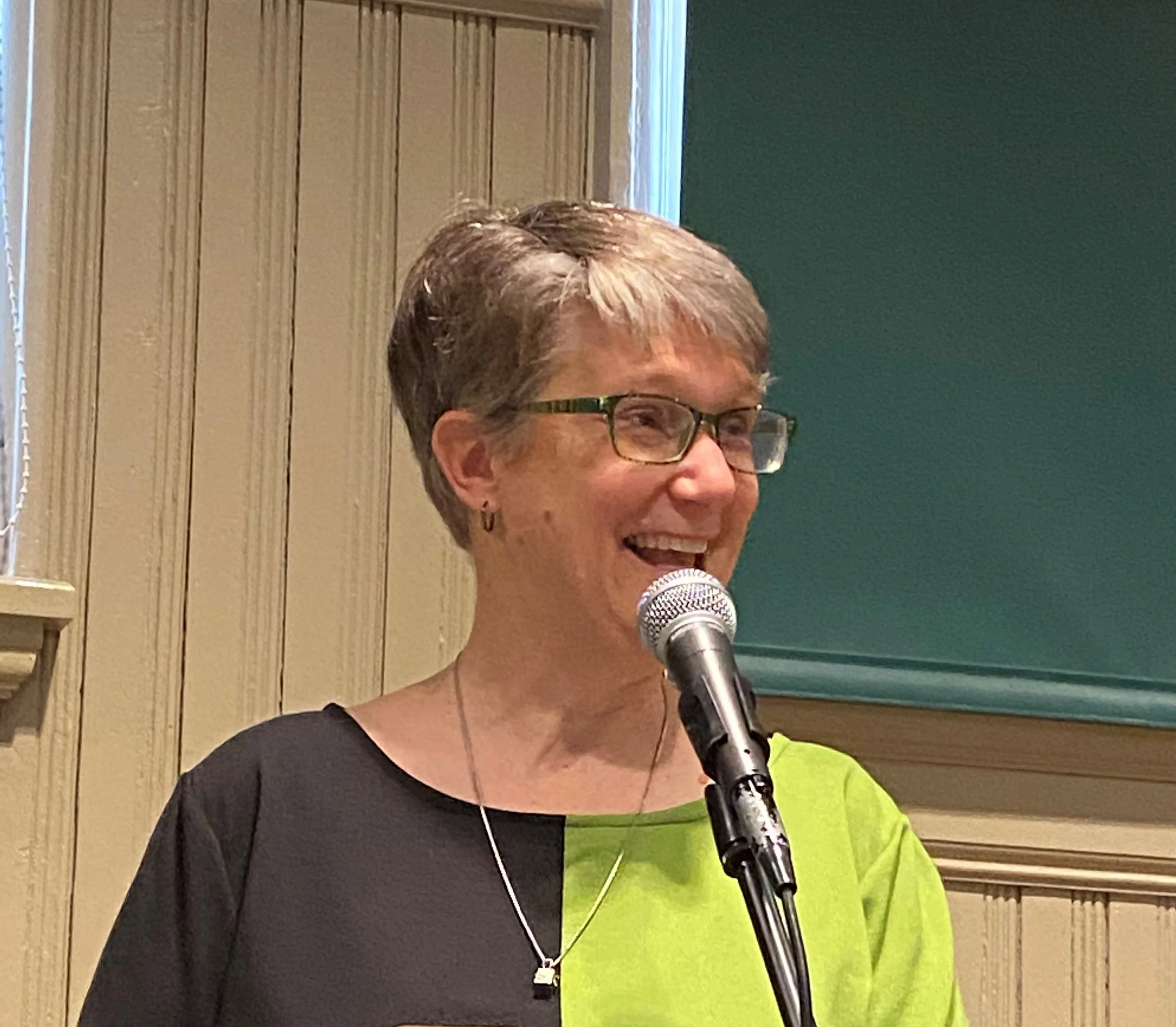 About Me — Priscilla Howe, Storyteller