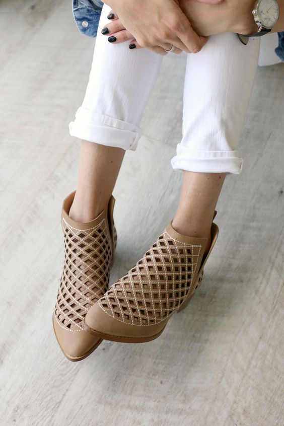 Top 10 Booties For Fall - Starting at $25 — Lily The Wandering Gypsy