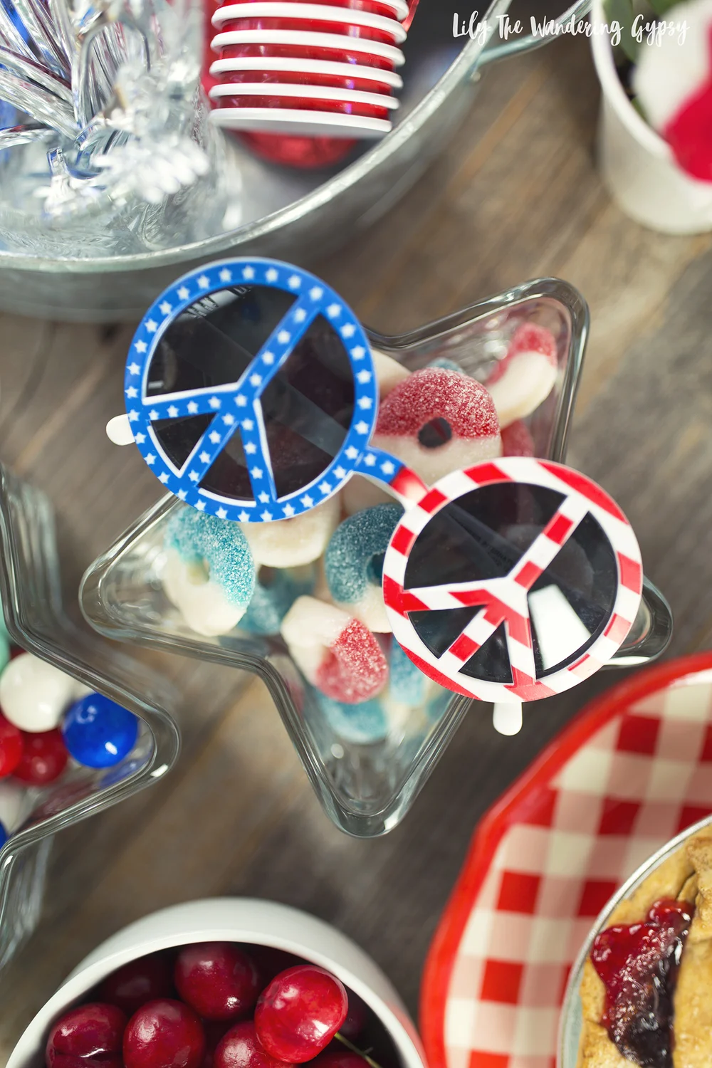 A Memorial Day Party With Balloon Time! Get These Cute Recipes and ...