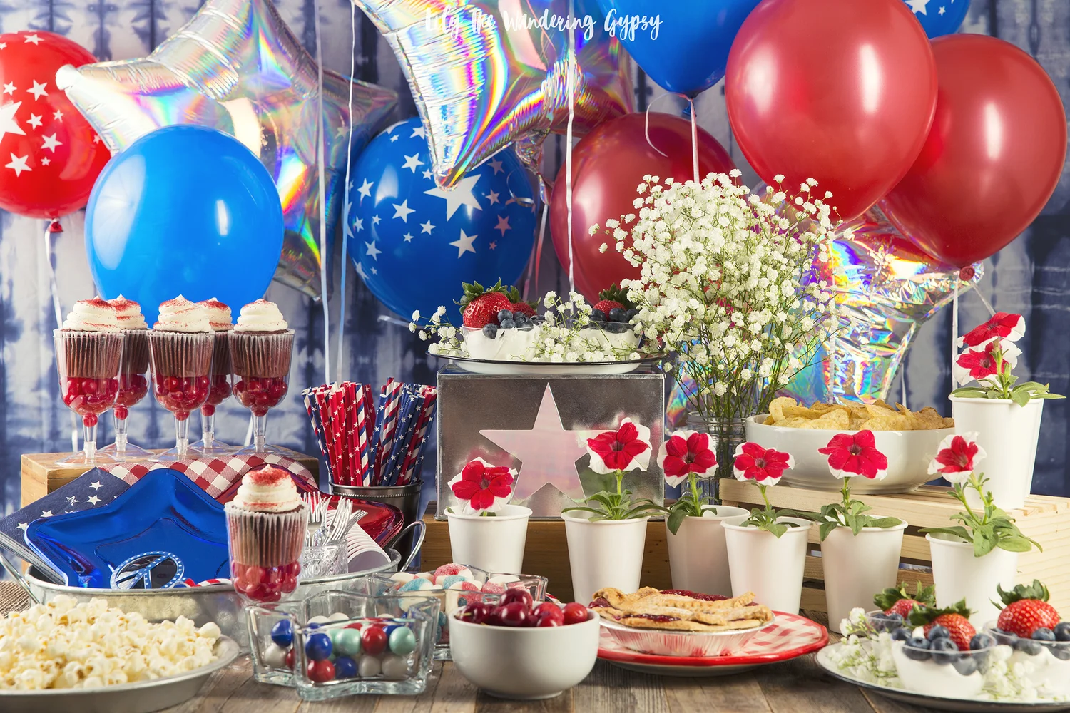 A Memorial Day Party With Balloon Time! Get These Cute Recipes and ...