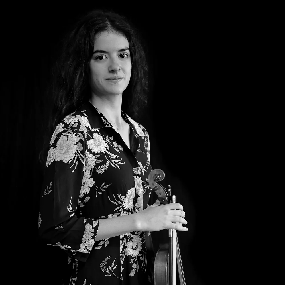 Andrea Santiago. New portrait — TONI RICART · PHOTOGRAPHY