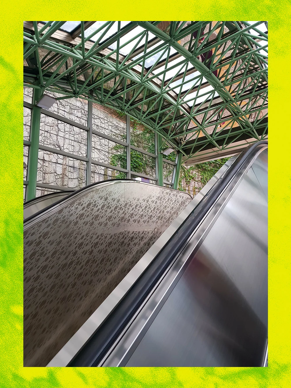 Understated: Seoul Subway Art — MUTZINE