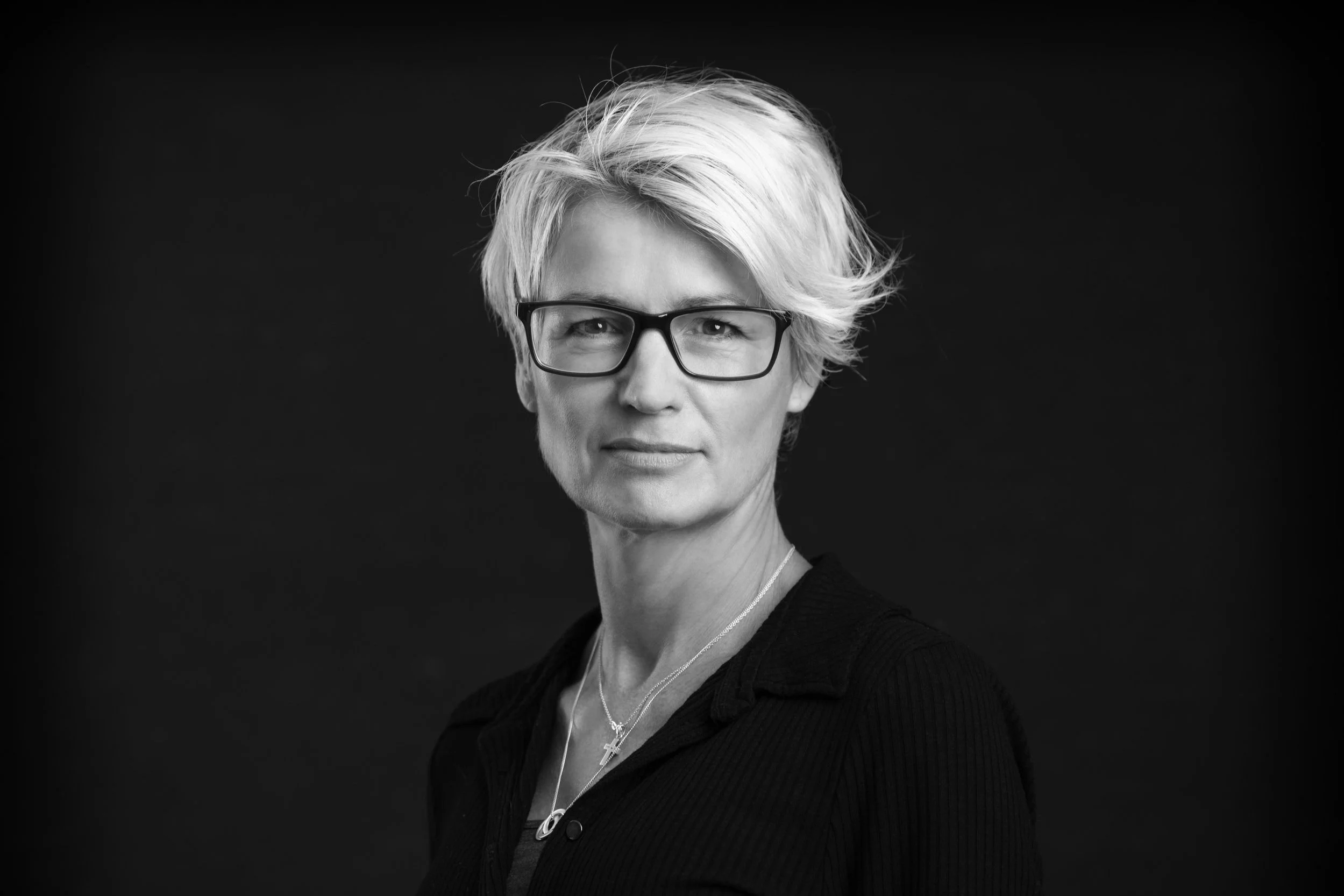 Professional Corporate & Commercial Photographer | Penny Bird