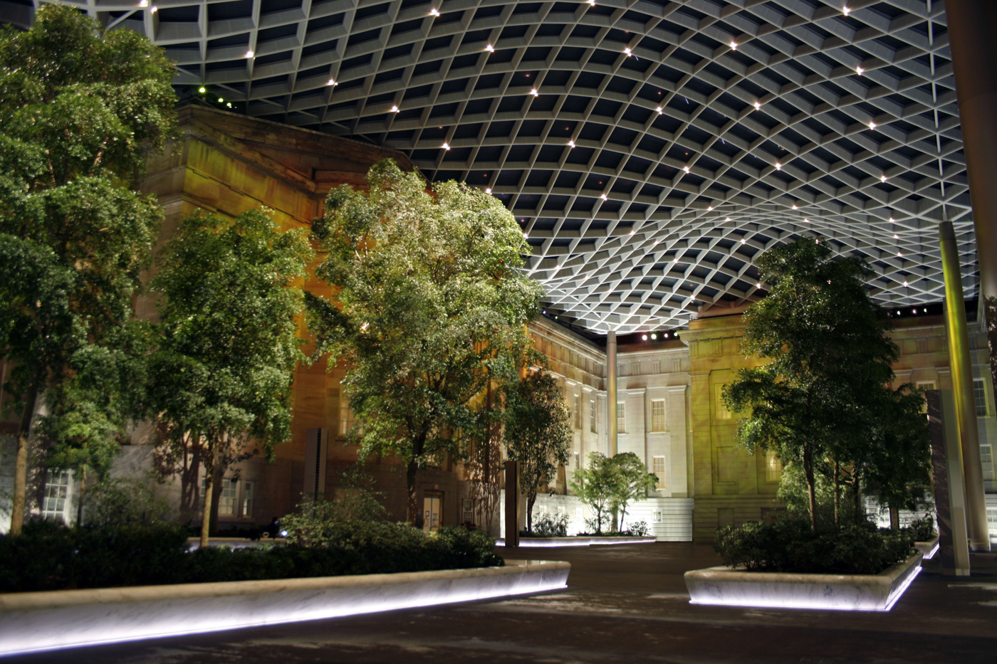 Robert & Arlene Kogod Courtyard — George Sexton Associates