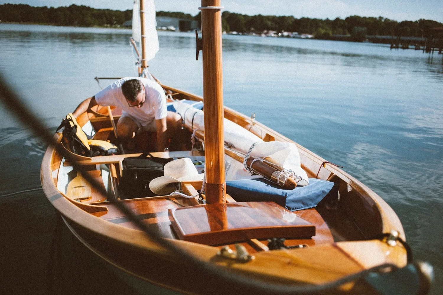 Adventures | Sailing Una — A Girl Named Leney