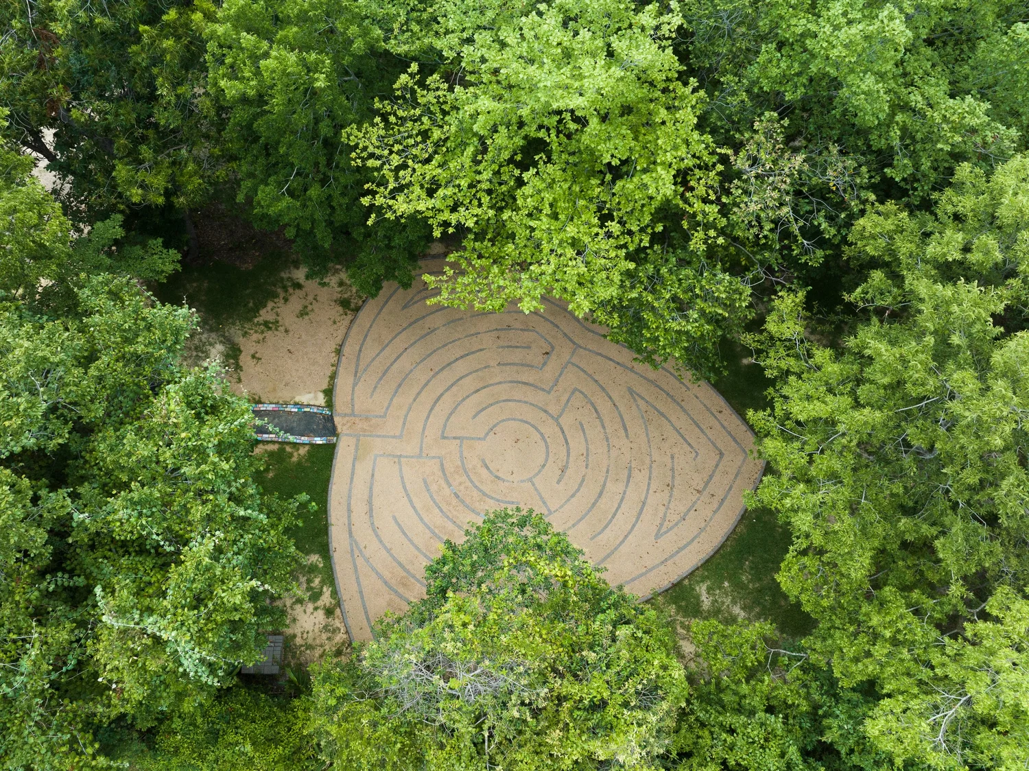 Ecclesia Houston - labyrinth