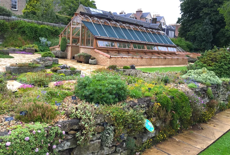 Edinburgh's Beloved Botanic Garden — Enchanted Gardens