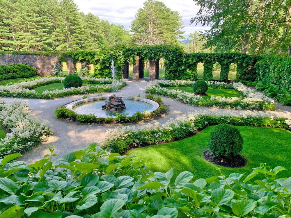 Upper Hudson River Tour 2023 — Enchanted Gardens