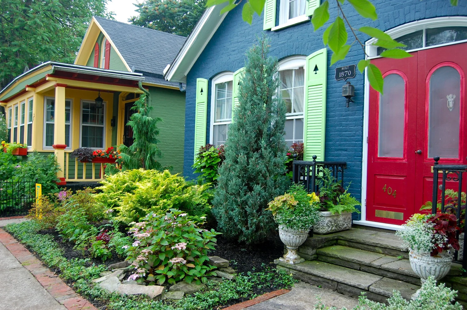 Garden Travel — Enchanted Gardens