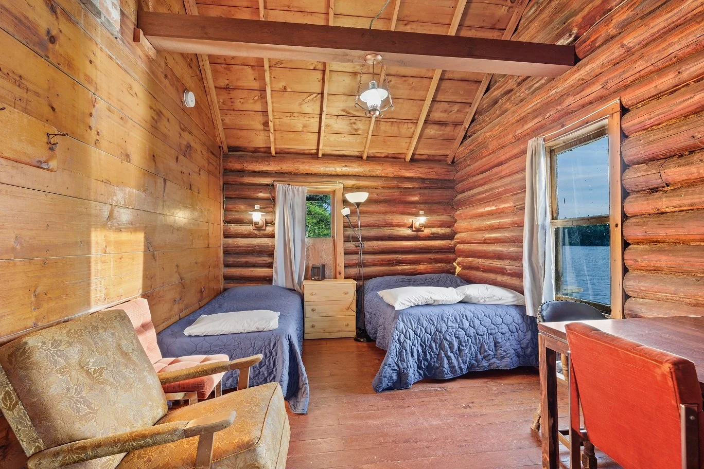 Cabin Photos — Tamarack Island Wilderness Lodge
