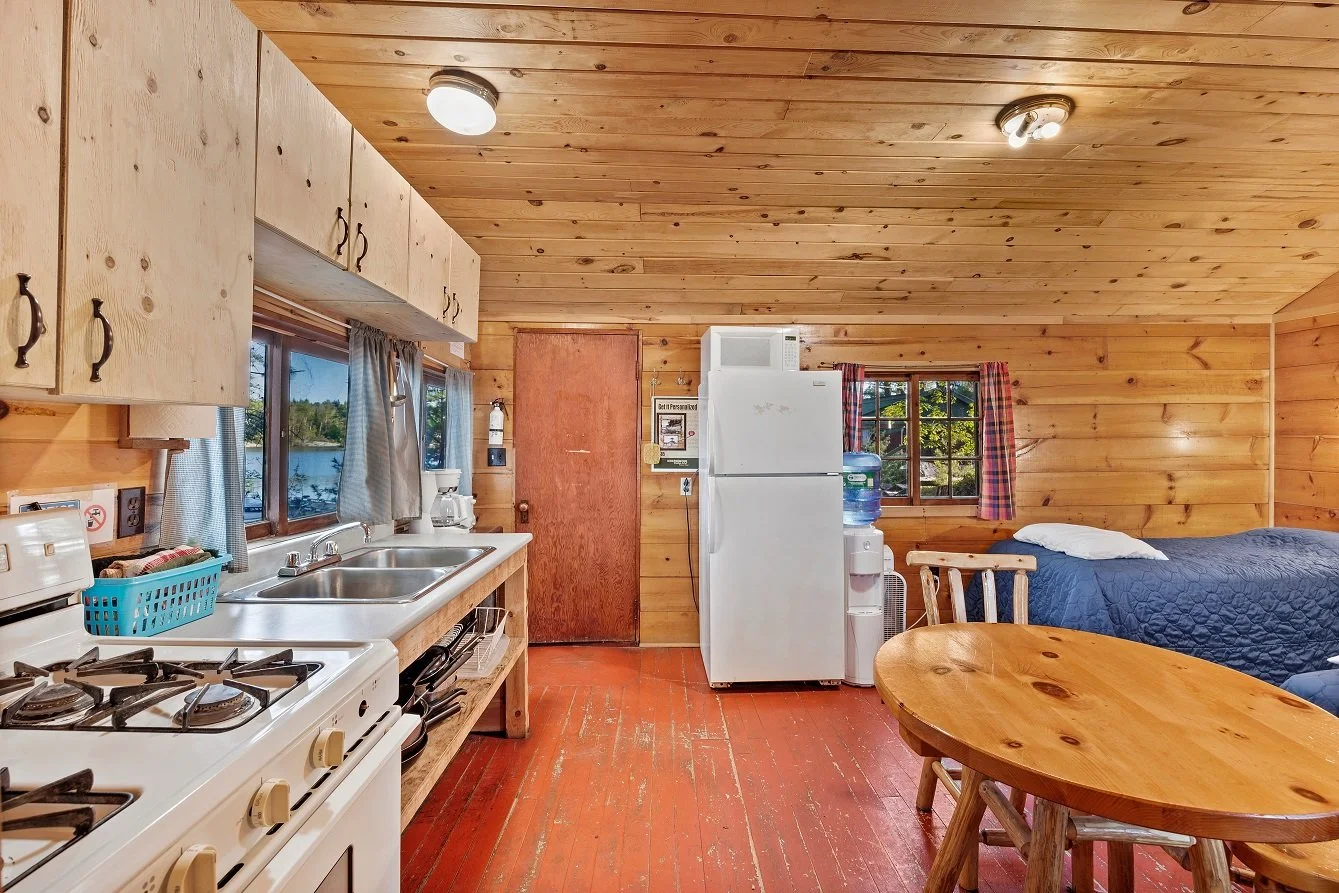 Cabin Photos — Tamarack Island Wilderness Lodge