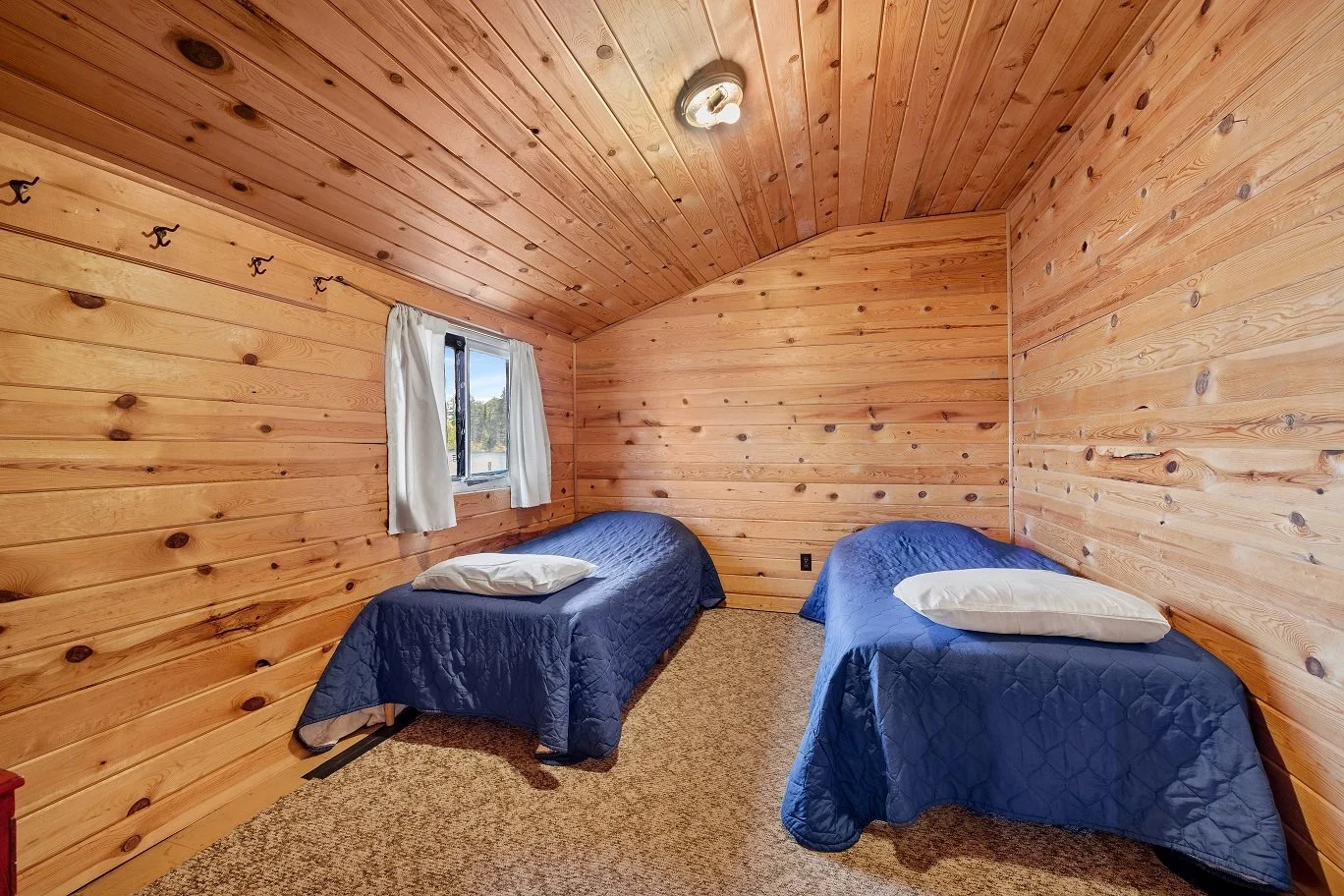 Cabin Photos — Tamarack Island Wilderness Lodge
