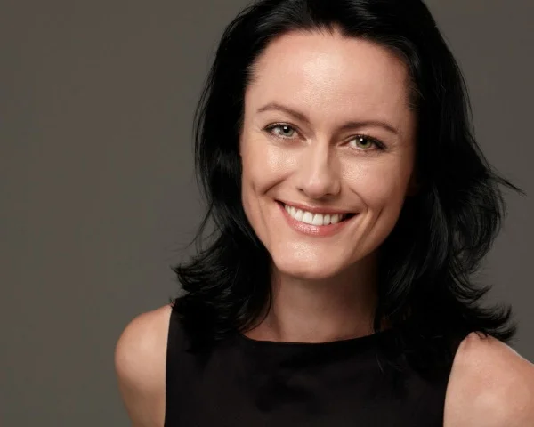 Headshots — Tina Mitchell