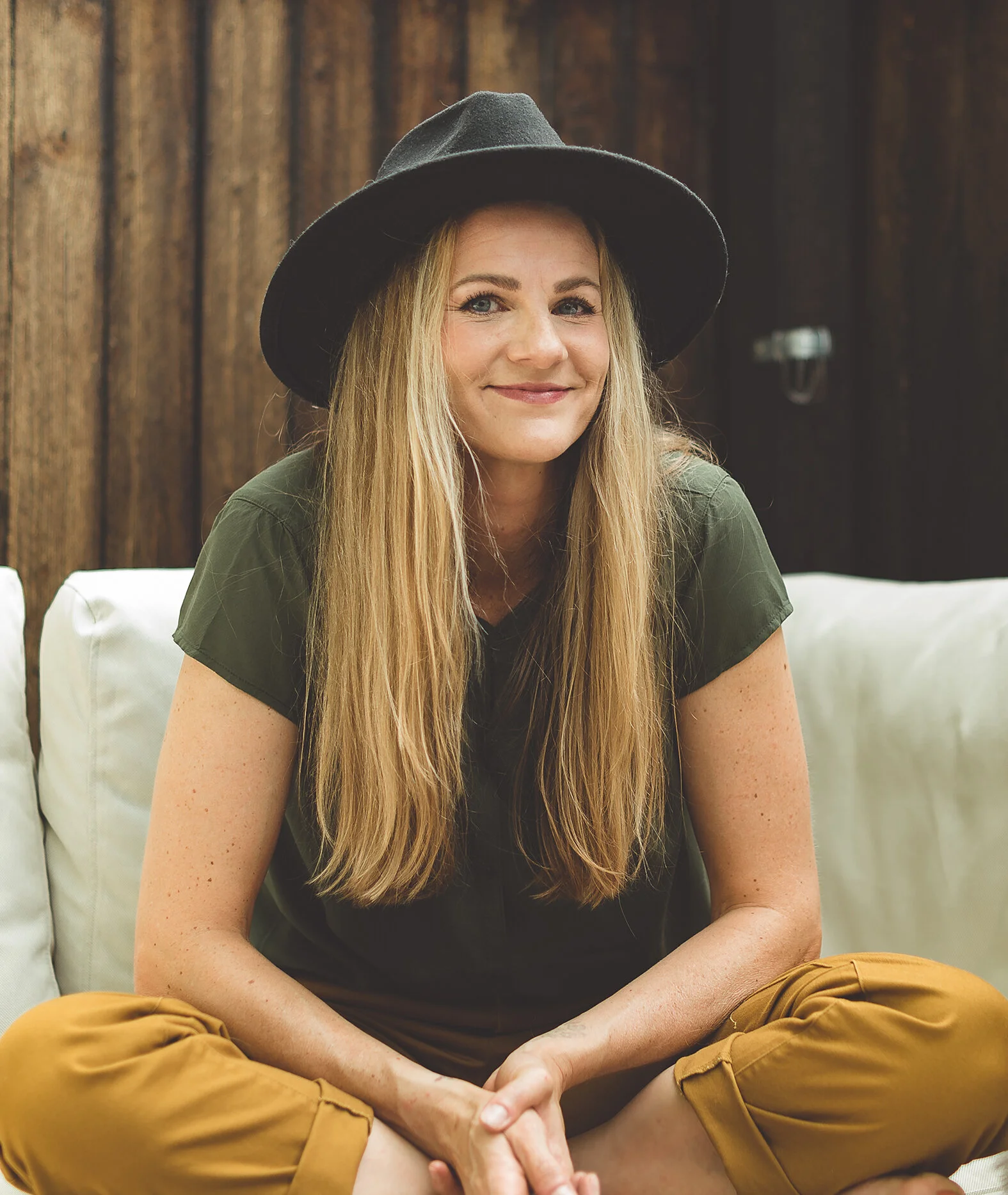 Meredith Moran Photography Lifestyle Wedding Lifestyle Newborn