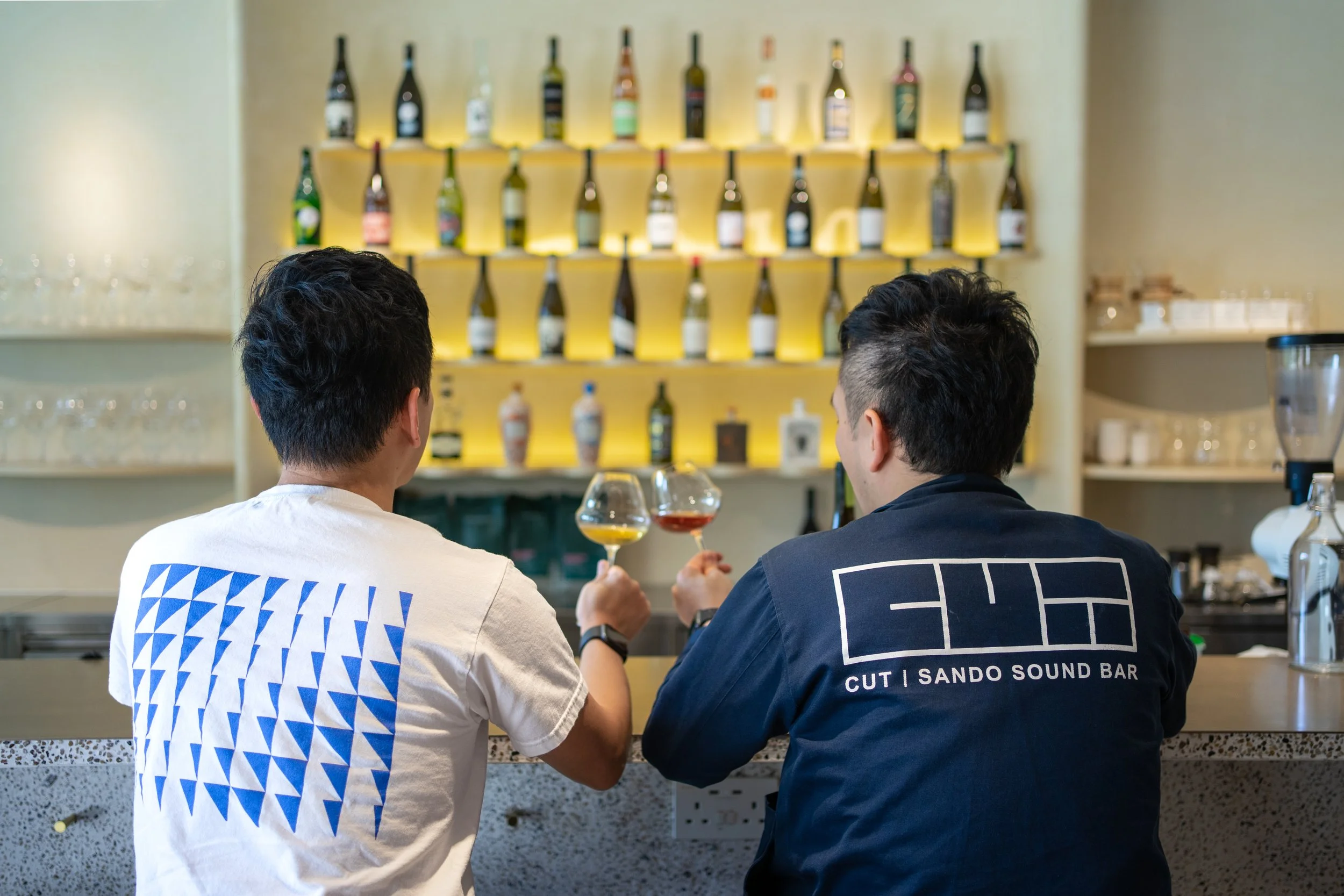 INTERVAL — TWINS KITCHEN