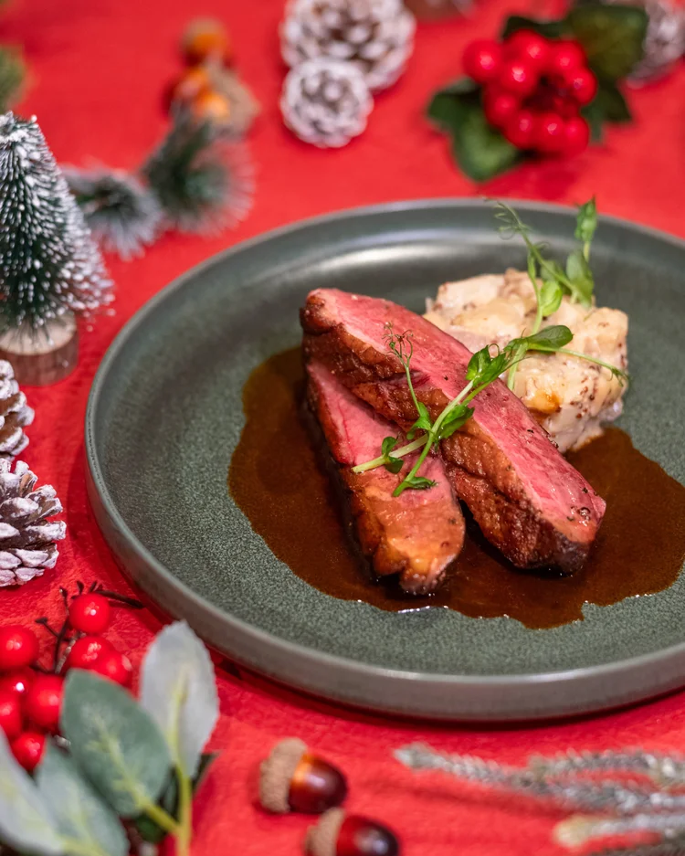 INTERVAL — TWINS KITCHEN