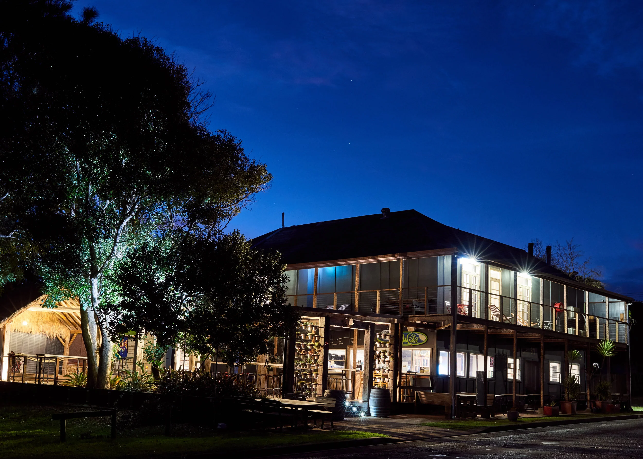 BOOGIE WOOGIE BEACH HOUSE WILL ROCK YOU TO SLEEP... — Boogie Woogie ...
